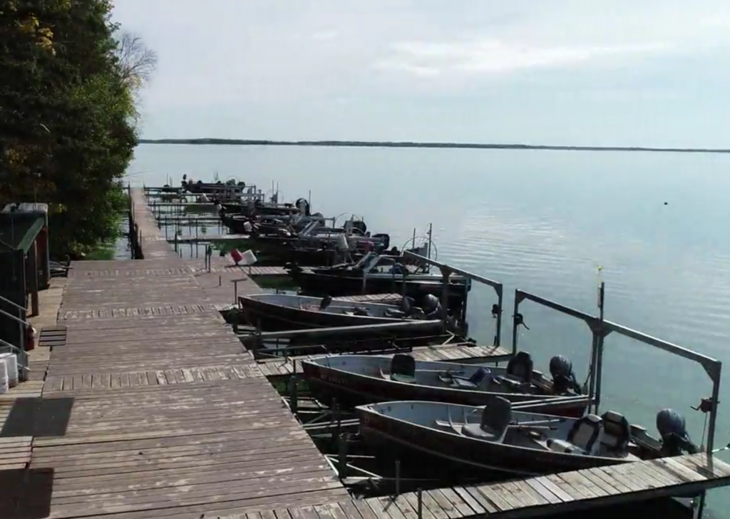 About Bowstring Shores | Lakeside Cabins