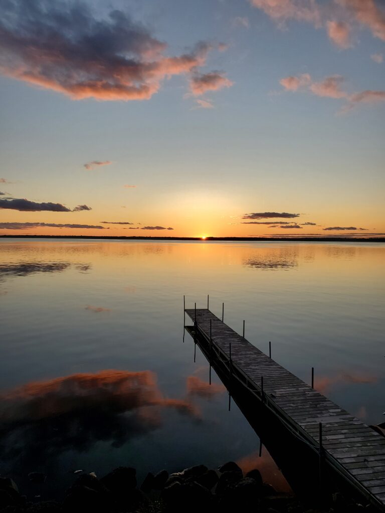 About Bowstring Shores | Lakeside Cabins